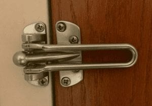 9 Hotel Safety Tips - You Need to Know [Updated for 2021]